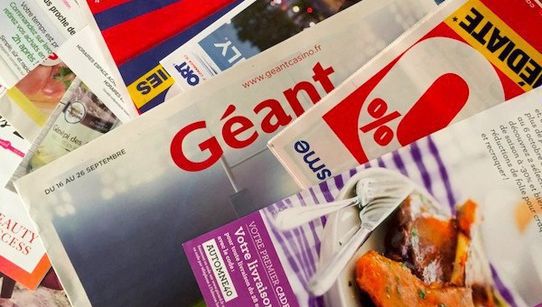 Le prospectus papier, toujours très prisé