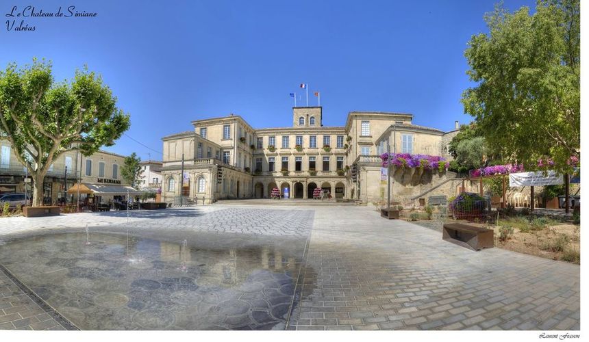 Le château de Simiane à Valréas