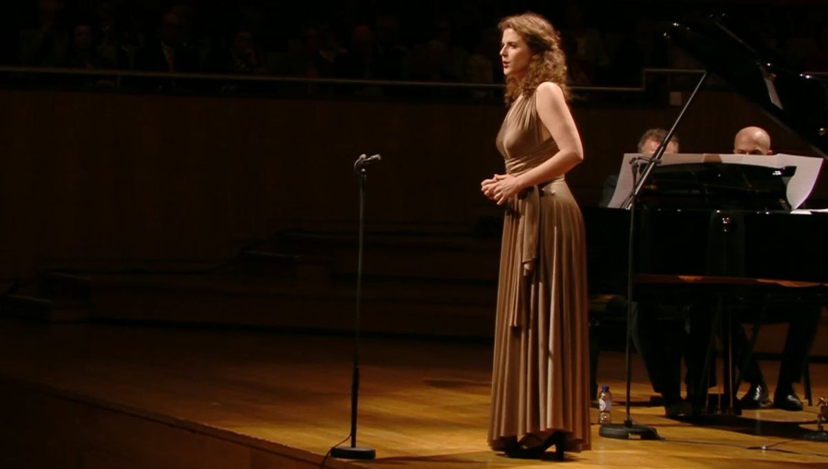 Eva Zaïcik, Héloïse Mas et Marianne Croux, finalistes du Concours Reine ...