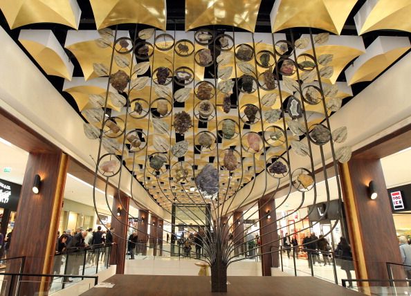 Parly 2 ou l'American West of life - Ép. 2/4 - Une histoire du luxe