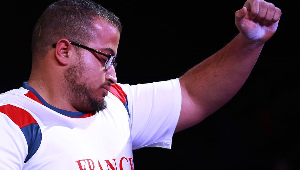 Rafik Arabat : 196kg sur la barre ! Vous avez dit handicapé