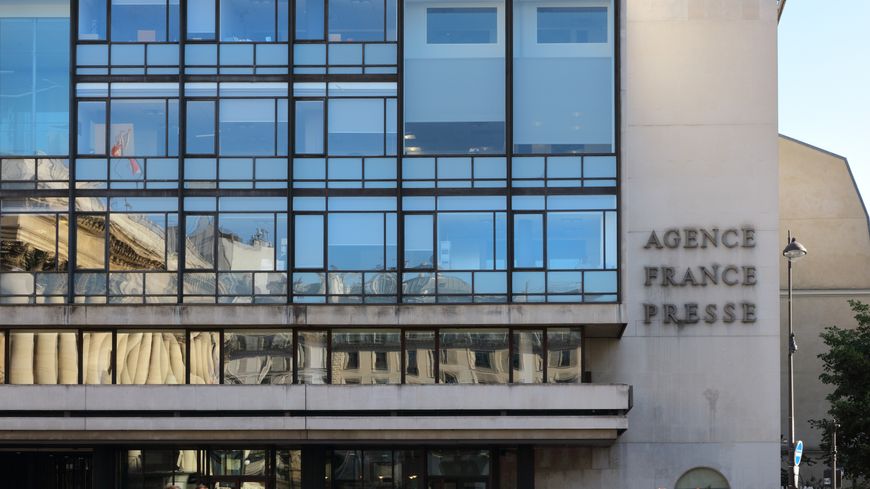 L'AFP : un mastodonte de l'information sous surveillance