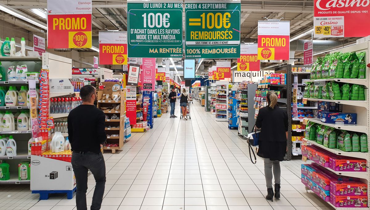 Travail le dimanche : les grandes surfaces font monter la pression, la ...