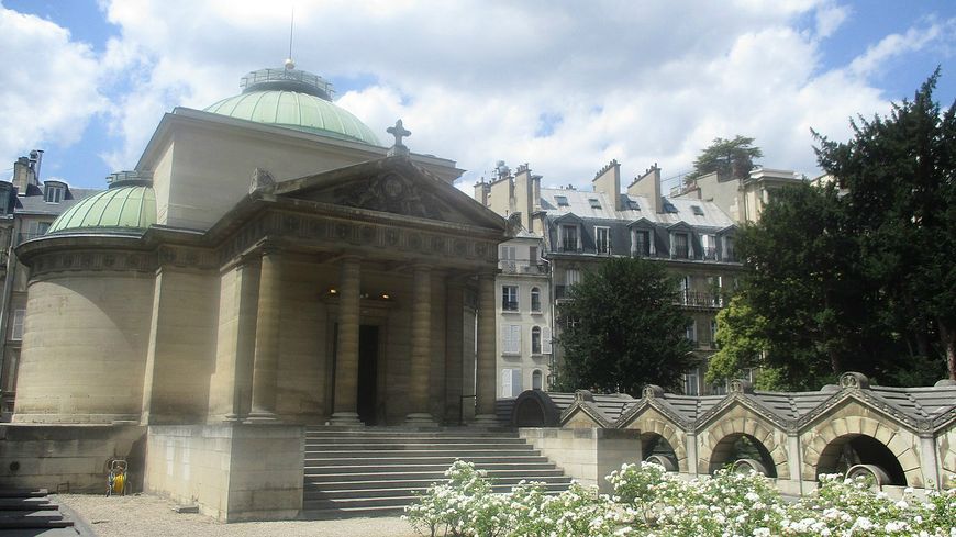 Paris, la Chapelle expiatoire à la mémoire de Louis XVI et Marie-Antoinette