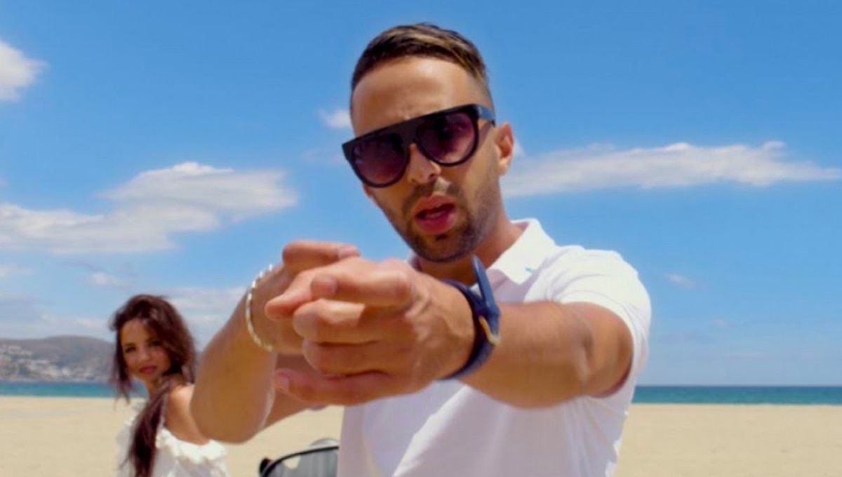 Naps annonce la fin de sa carrière et brise son disque d'or