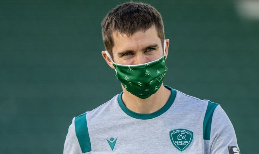 Geoffrey Cottereau préparateur physique à la Section et Erwin Koffi ...