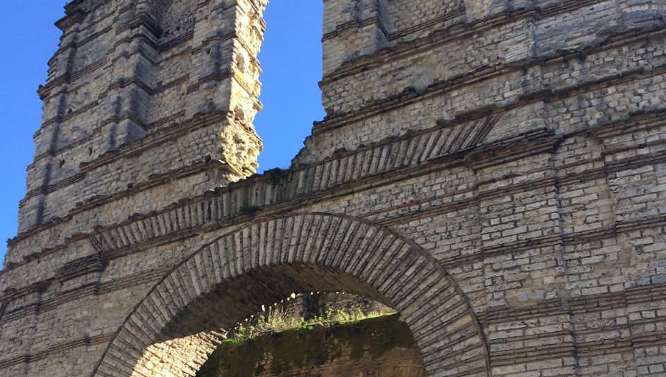 Pierre et nature Le Palais Gallien vestige de l'époque gallo-romaine à ...