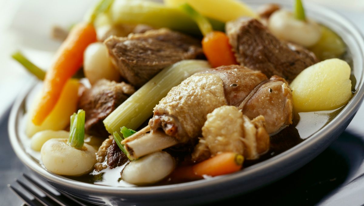 "La Poule au Pot " plat national français "depuis le 17ième siècle