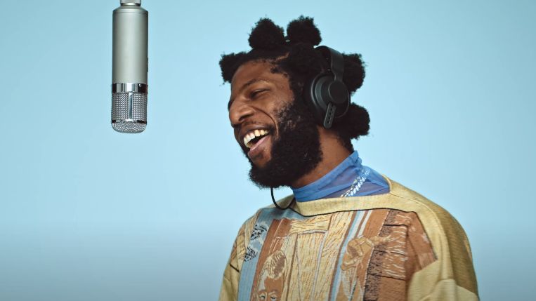 Ichon régale avec l'inédit "La vie" présenté chez Colors