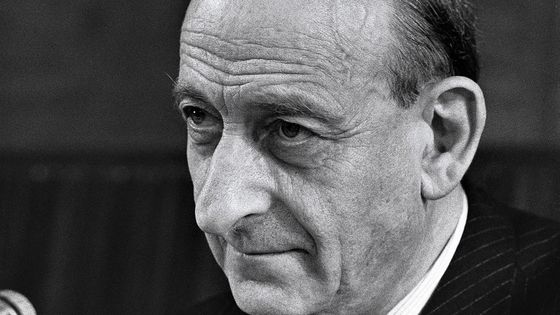 Raymond Aron : "Le Capital de Karl Marx est un livre très long, très ...