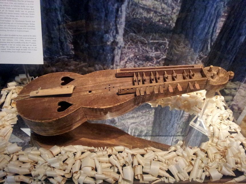 VIDÉO - Le nyckelharpa, comment ça marche ? Par Eléonore Billy