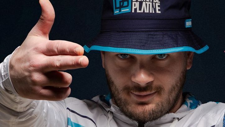 Jul dévoile son 17ème album "Extraterrestre" qui contient 20 titres et ...